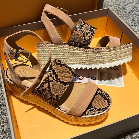 Crown Vintage | Shoes | Crown Vintage Desert Rose Lt Tan Posh Snake ...